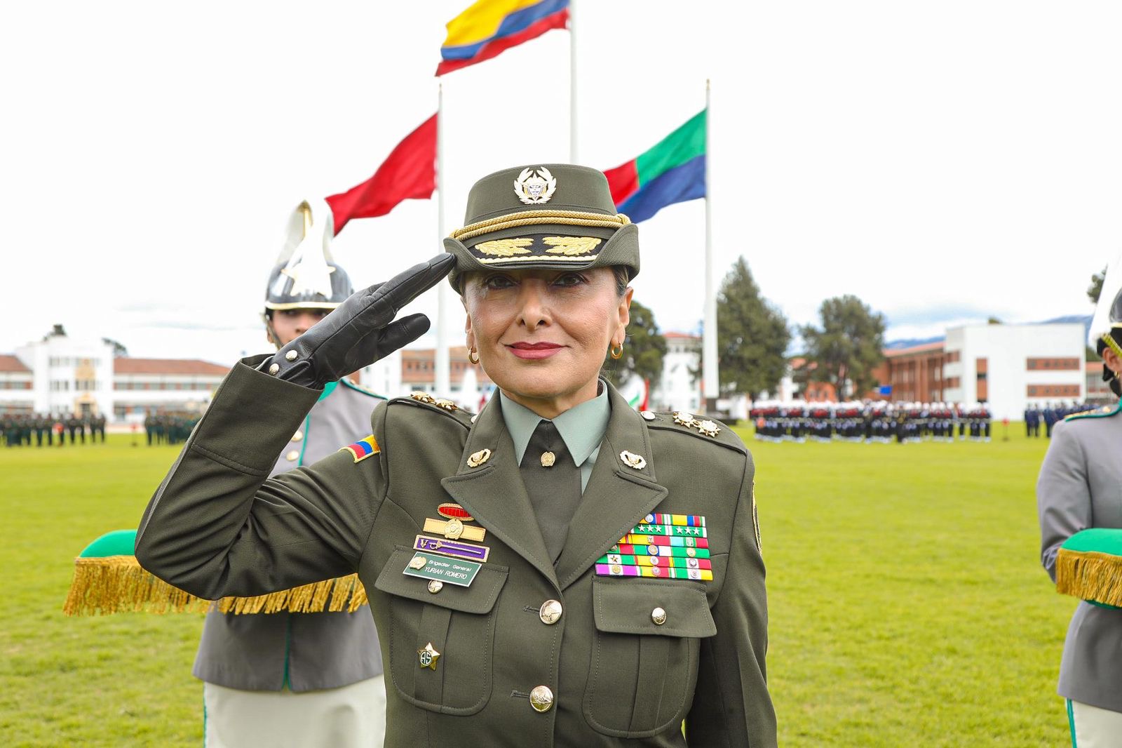 Felicitamos a nuestra Brigadier General Yurian Jeannette Romero Murte ...
